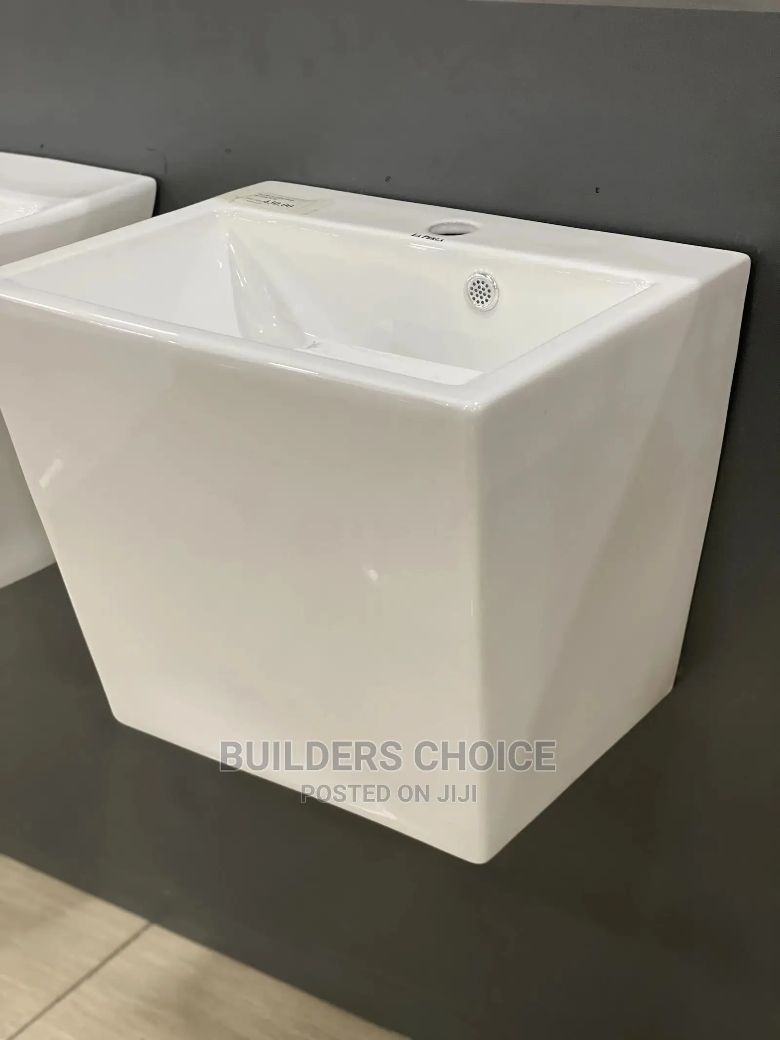 Hanging Wash Basin in Accra Metropolitan - Plumbing & Water Systems ...