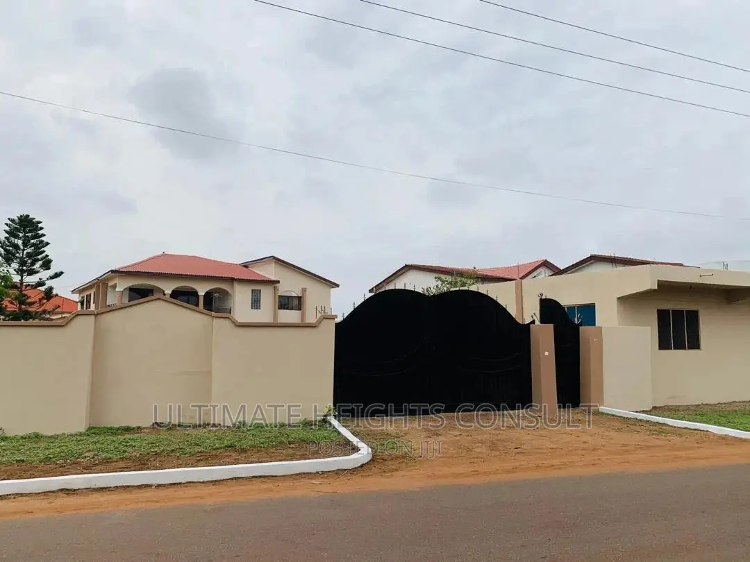 9bdrm Mansion in Community 18, Tema Metropolitan for Sale in Tema ...