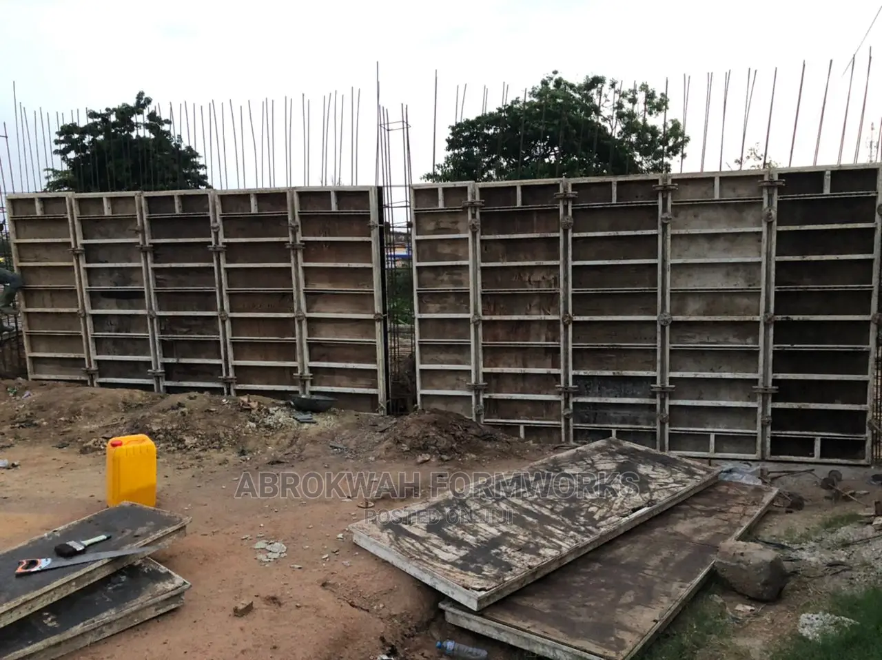 Pillars/Columns/Retaining Wall/Decking Formworks in Tesano - Building ...