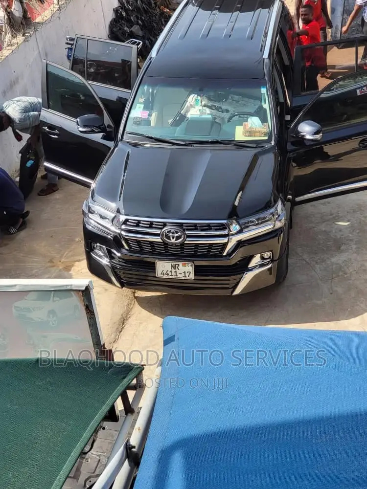 Land Cruiser Prado 2010-2014 FULL BODY UPGRADE to 2020 Model in Abossey ...