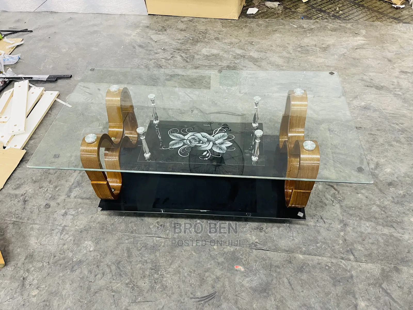 Center Table in Tema Metropolitan - Furniture, Bro Ben | Jiji.com.gh