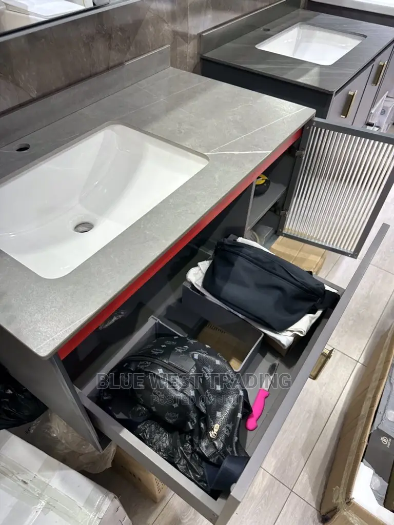 Executive Cabinet Basin With LED Mirrors (90 Centimeters) in Accra ...