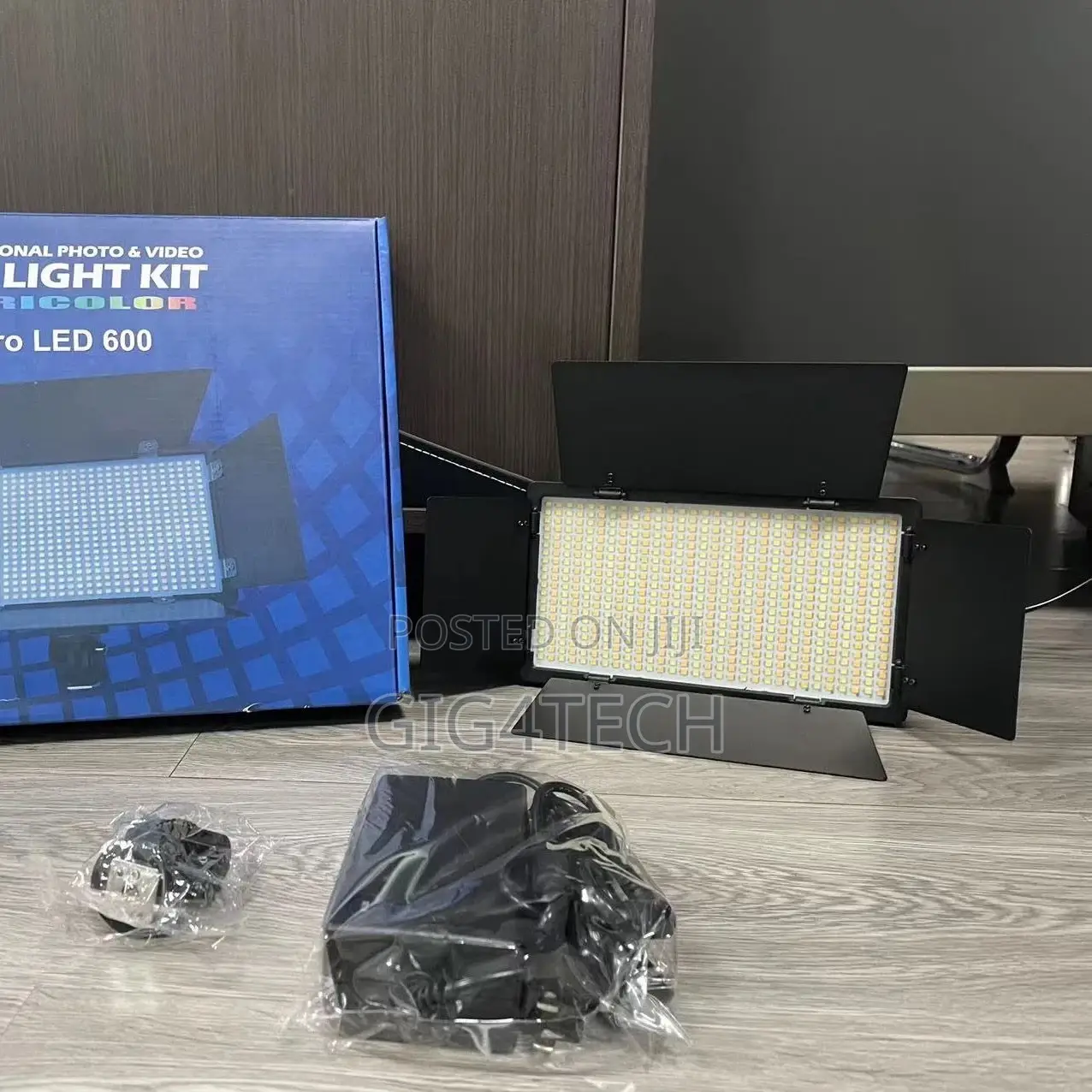 LED 600 Varicolor Professional Video Light in Kokomlemle - Accessories ...