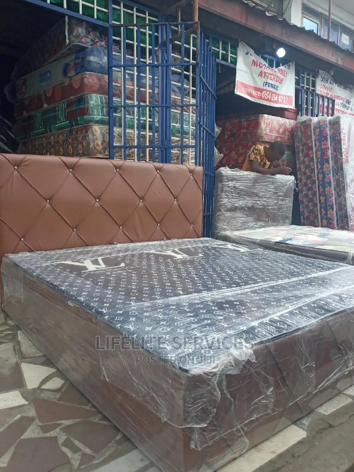 Queen Size Inbuilt Bed # No Need for Mattress in Accra Metropolitan ...