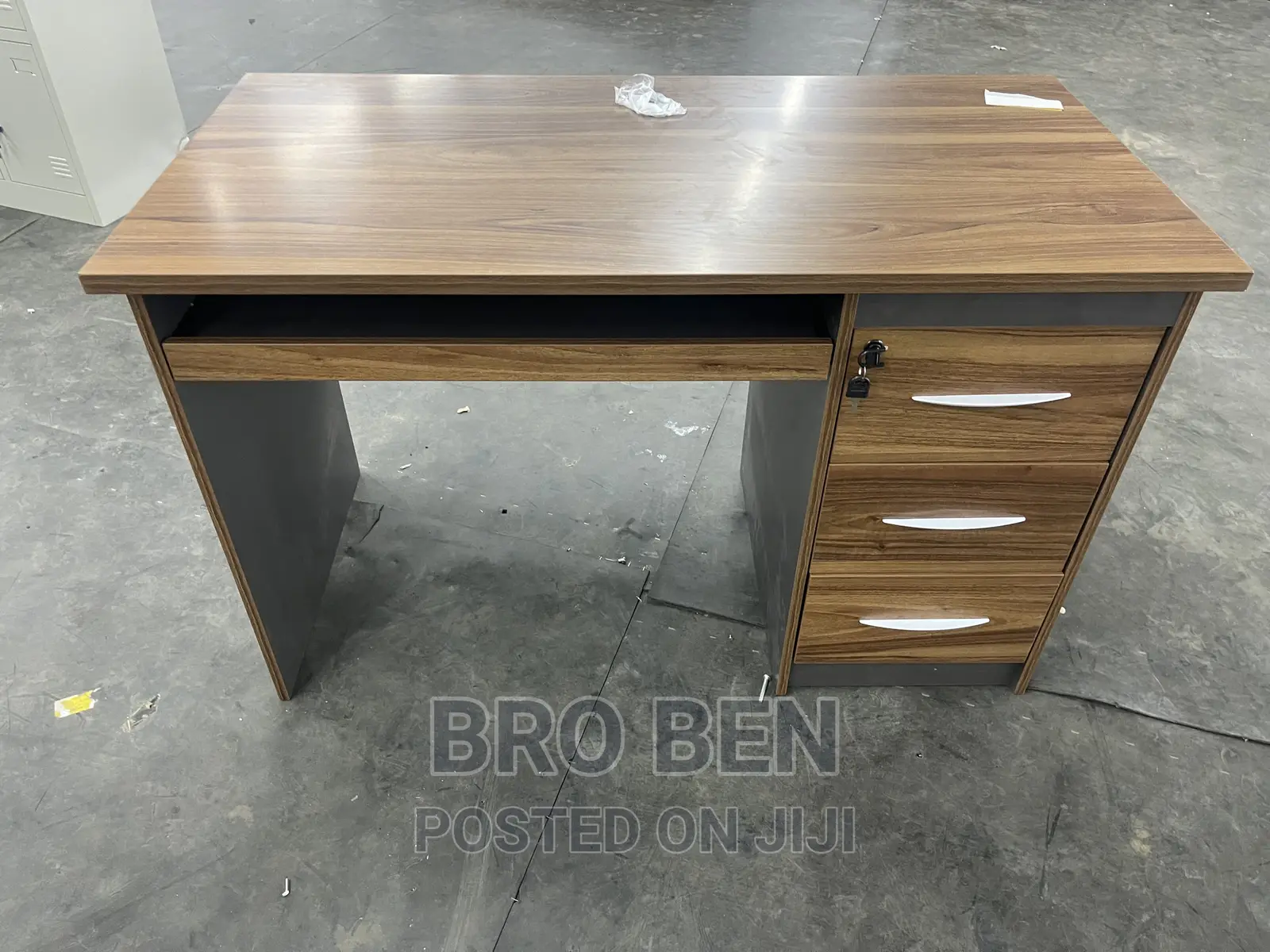 Office Table in Tema Metropolitan - Furniture, Bro Ben | Jiji.com.gh