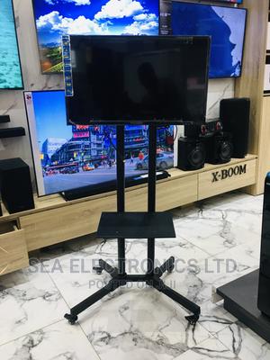 Black Tv Stand in Accra Metropolitan - Furniture, Eric Ashong | Jiji.com.gh
