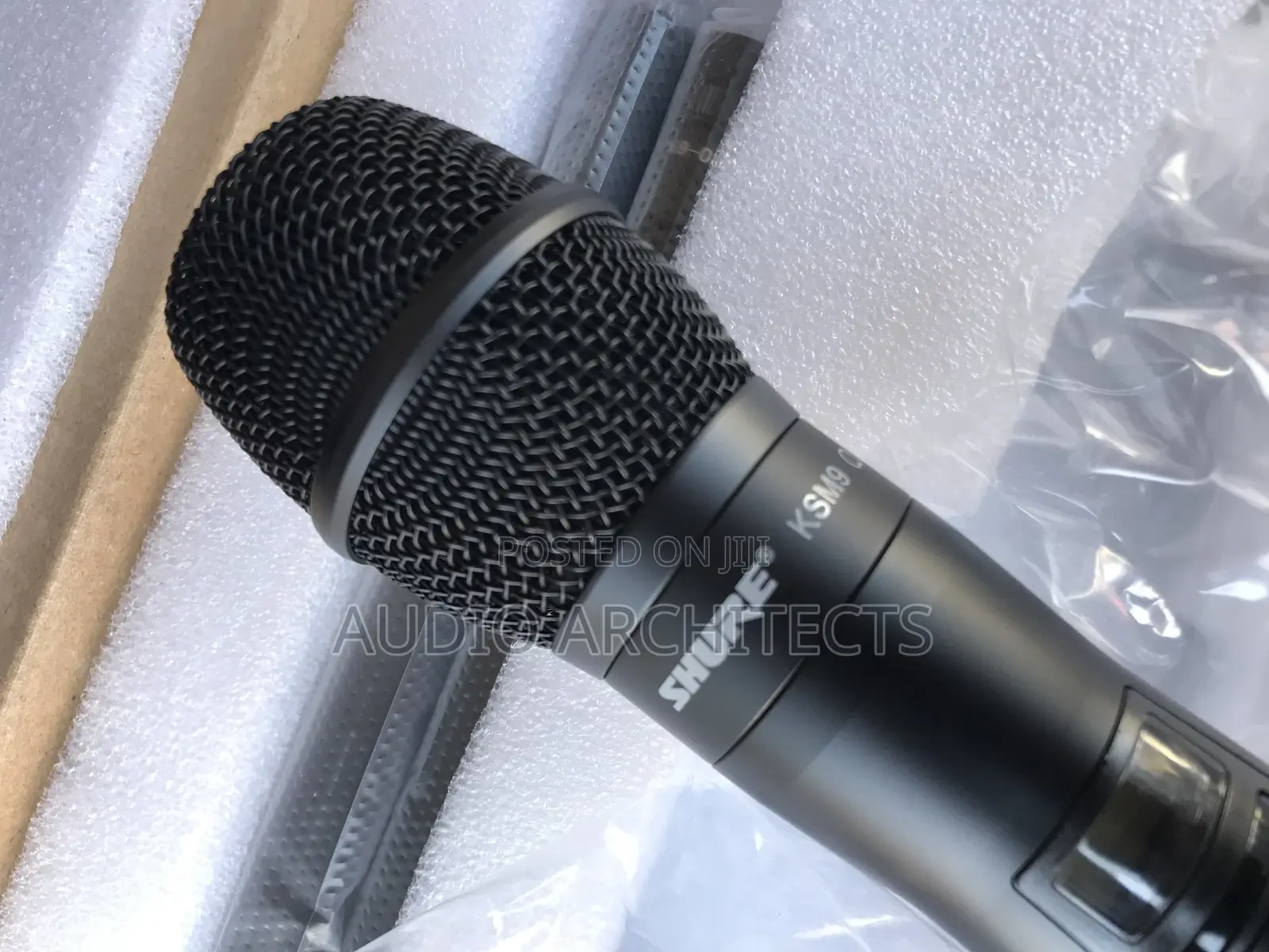 Shure ADX 400 Cordless Microphone in Accra Metropolitan - Audio & Music ...
