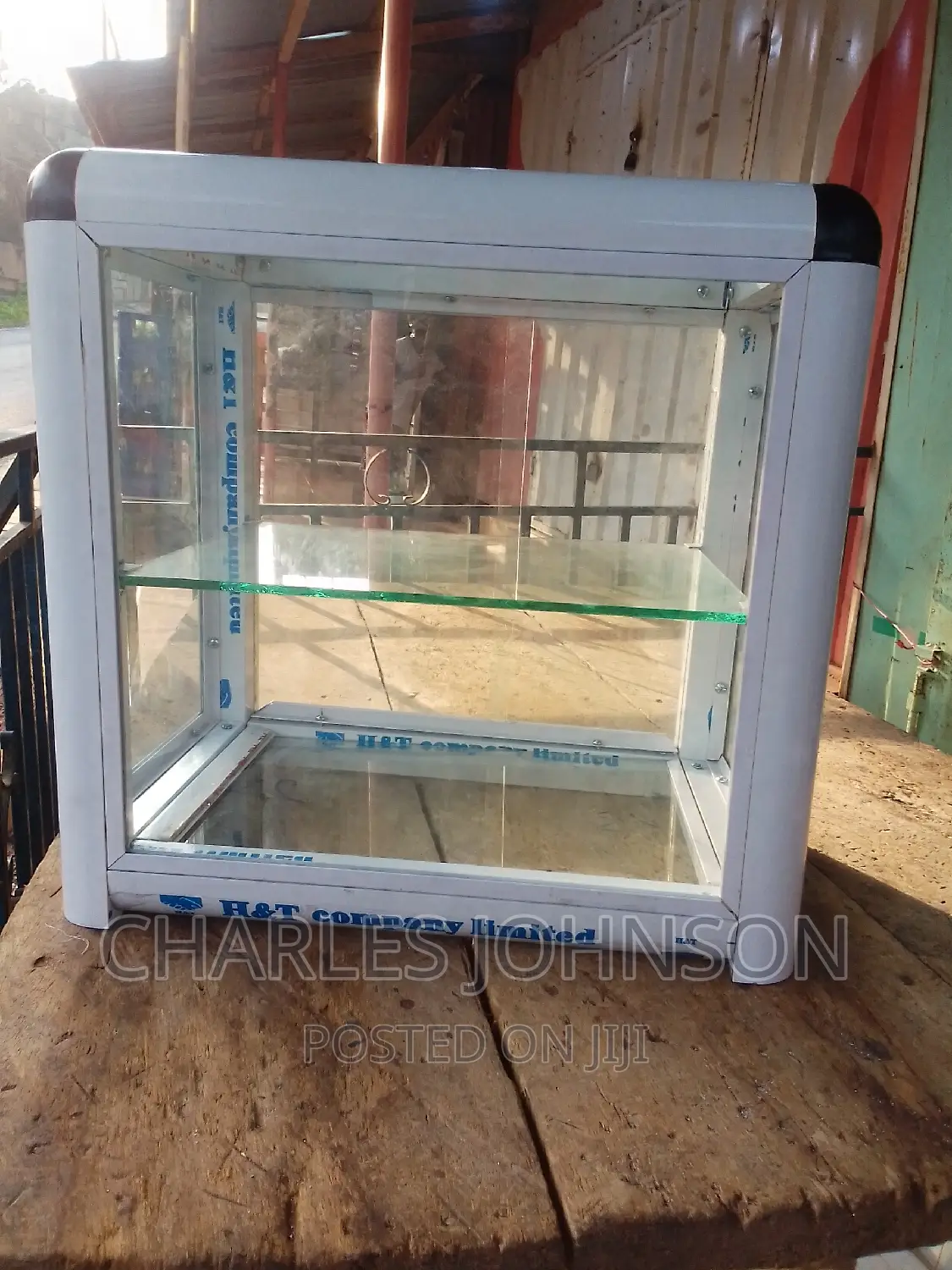Glass Showcase/Hair Saloon Wadrop in Achimota - Retail & Store ...