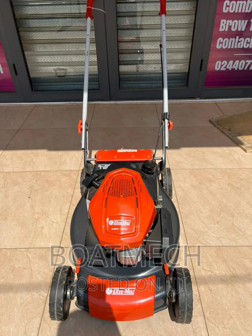 Oleo-mac Heavy Duty Rotary Petrol Lawnmower in Spintex - Garden ...