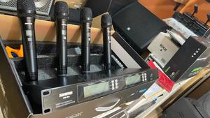 Shure Am-401 New Arrivals 4 in 1 Wireless Microphone System in Accra ...