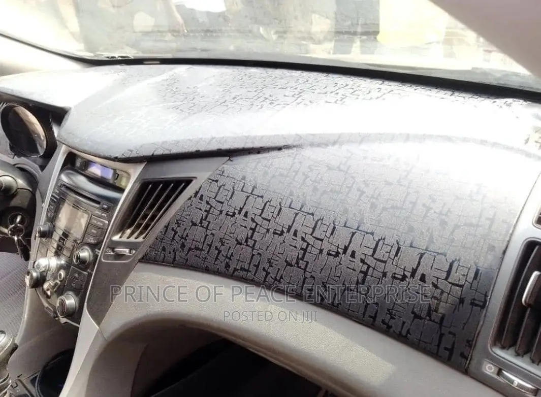 Carbon Fiber Dashboard Stickers Per Yard in Abossey Okai - Vehicle ...