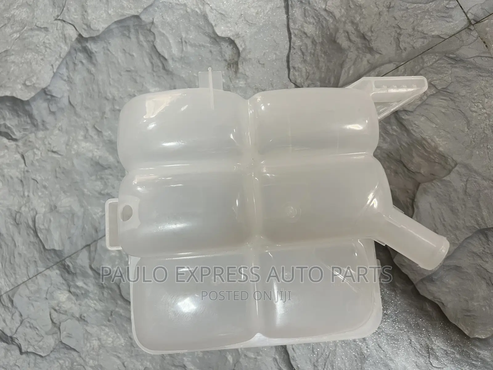 Ford Escape/Focus Expansion Water Tank in Abossey Okai - Vehicle Parts ...