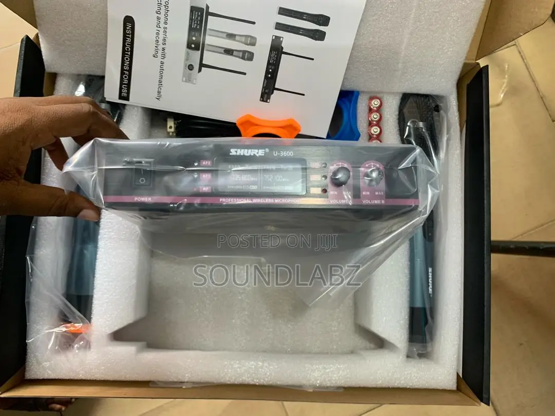 Shure U-3600 2-in-1 Professional Wireless Microphone in Accra Metropolitan - Audio & Music ...