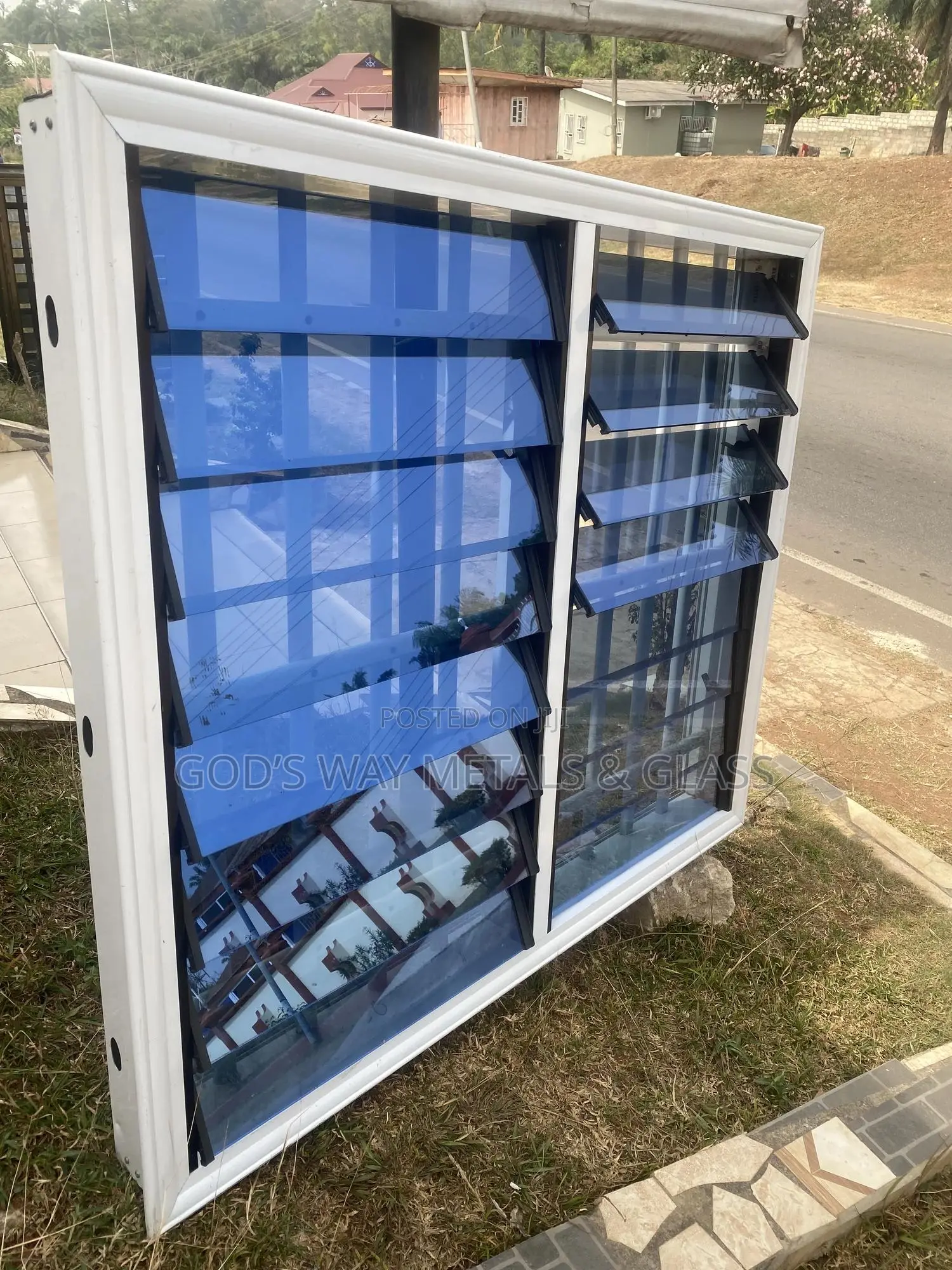 Modern Aluminum Louvers With Blue Reflective Glass in Kumasi ...