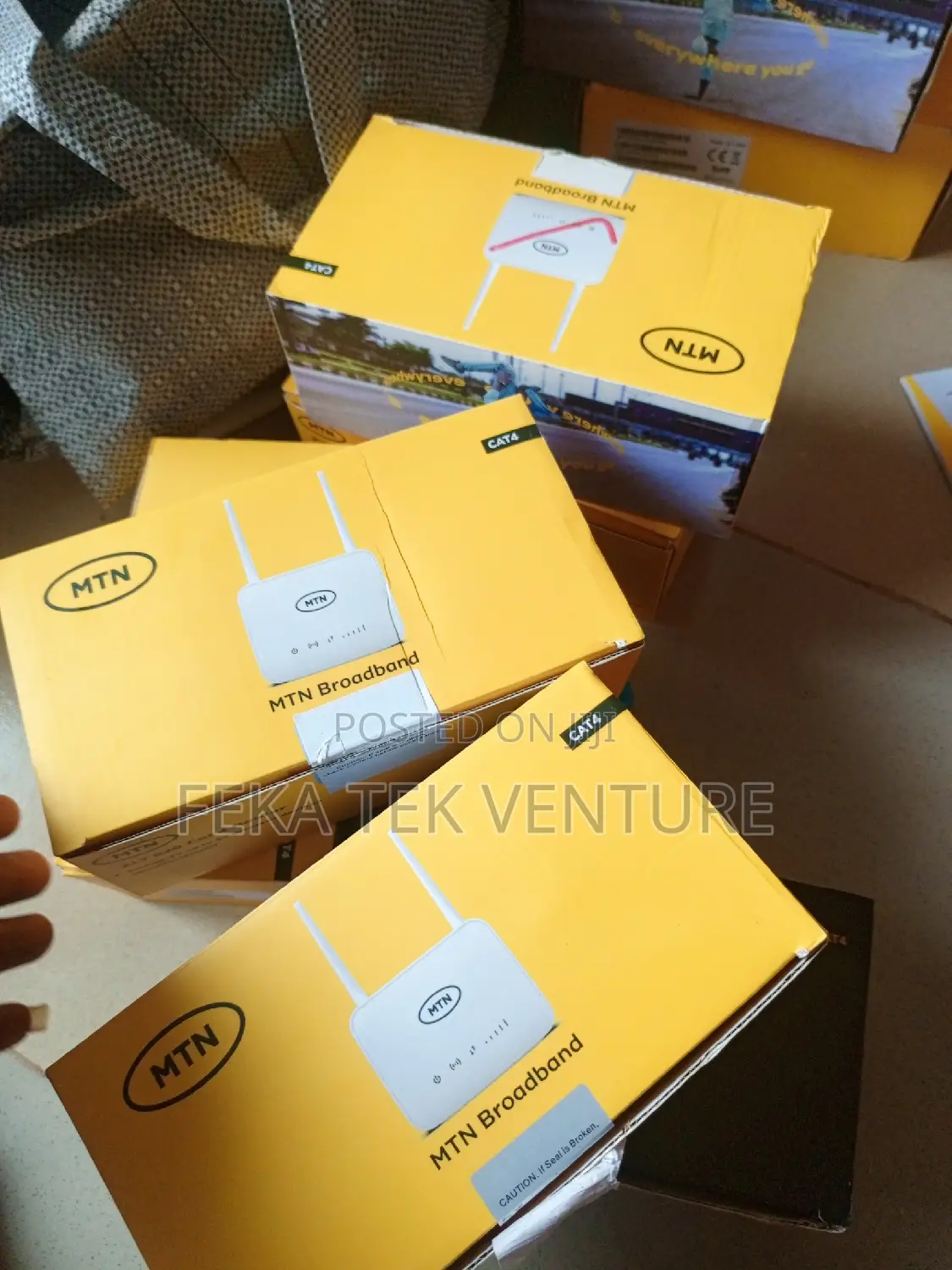 MTN ZLT S20 Universal 4G Sim Router + Power Bank in Accra Metropolitan - Networking Products ...