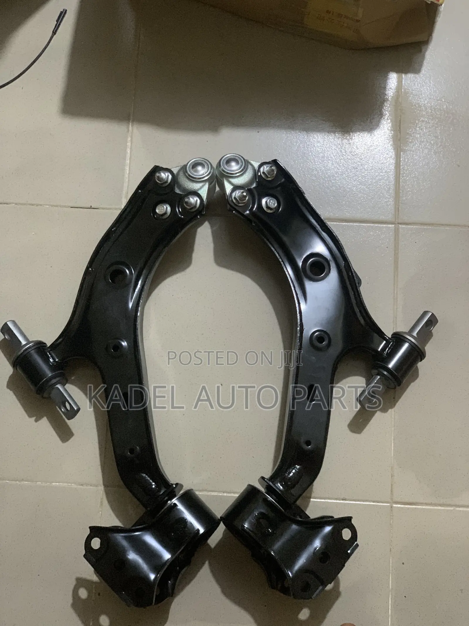 Honda Cr-v Control Arm / Lower Arm in Abossey Okai - Vehicle Parts ...