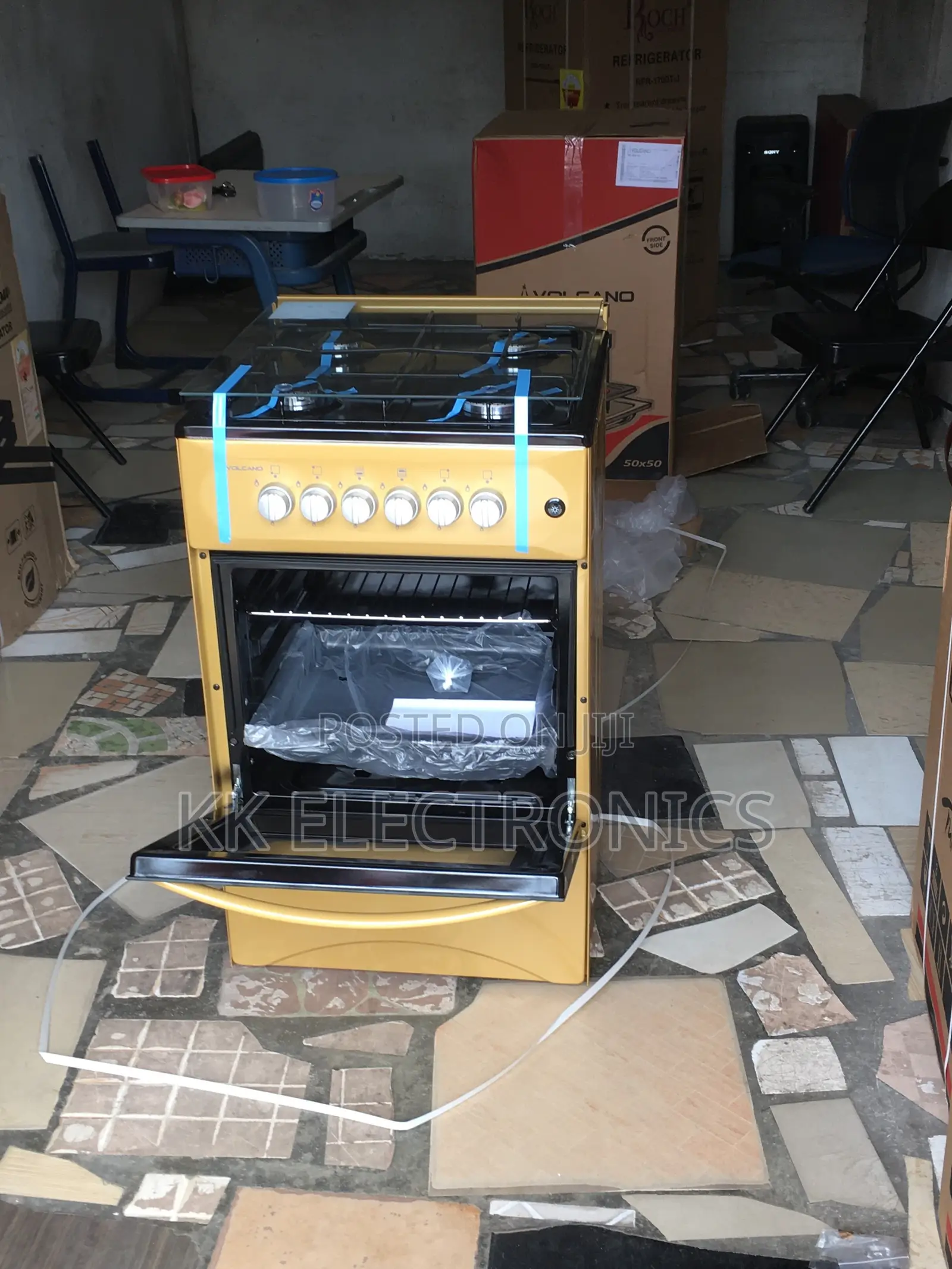 Volcano 4 Burner 50x50 Gold Gas Cooker in Accra Metropolitan - Kitchen ...