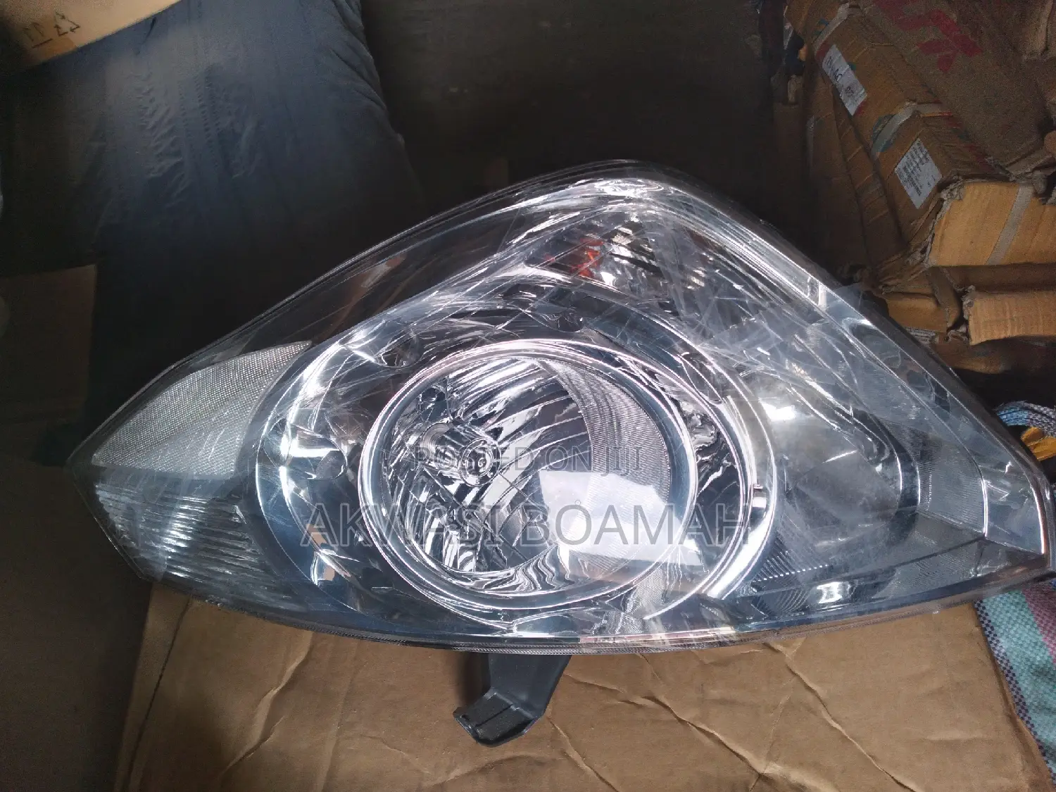 Hyundai H1 Headlight in Abossey Okai - Vehicle Parts & Accessories ...