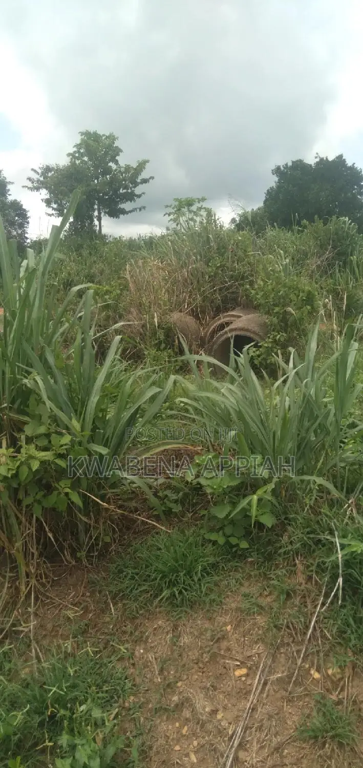 About Six Archers Land Plus Three Bedrooms House on Sales in Kumasi ...