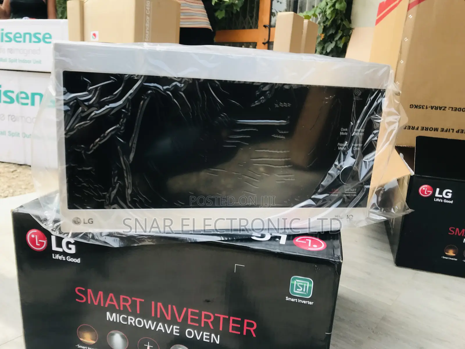 Recommended LG Silver Smart Inverter Microwave With Grill in Accra ...