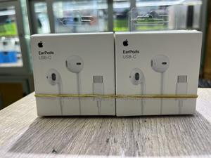 Original 15 Pro Max Earpiece Type C in Circle - Headphones, Mitachy ...