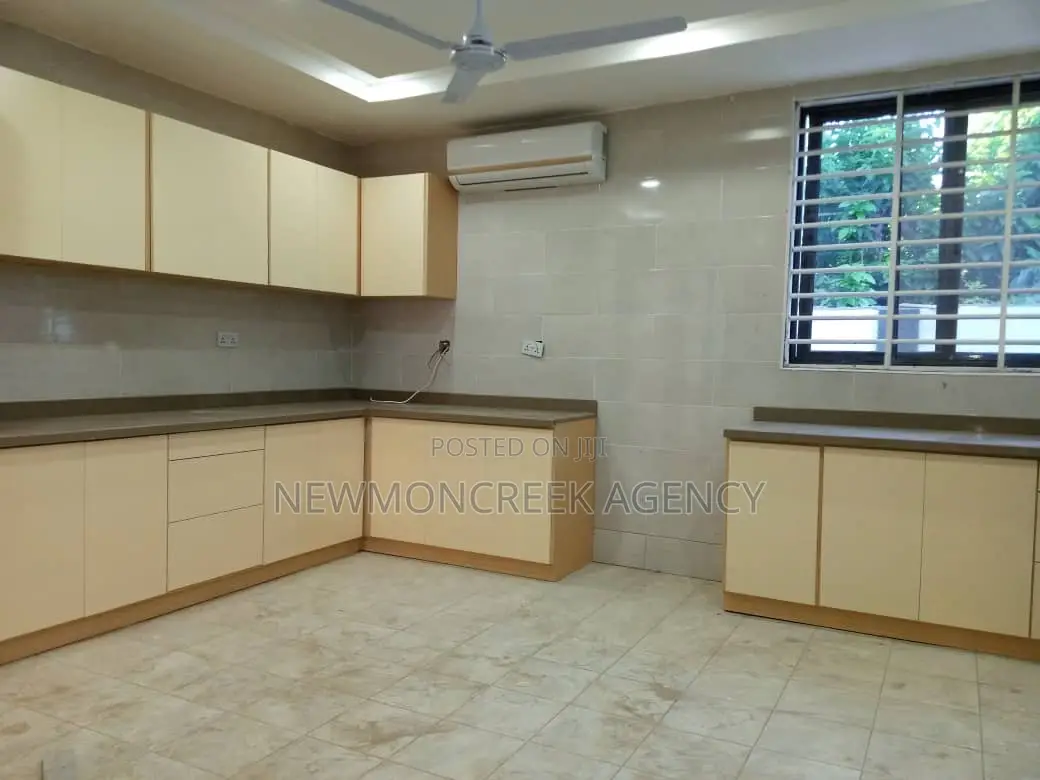 4bdrm Duplex in Adenta Ssnit Flats, Accra Metropolitan for sale in ...