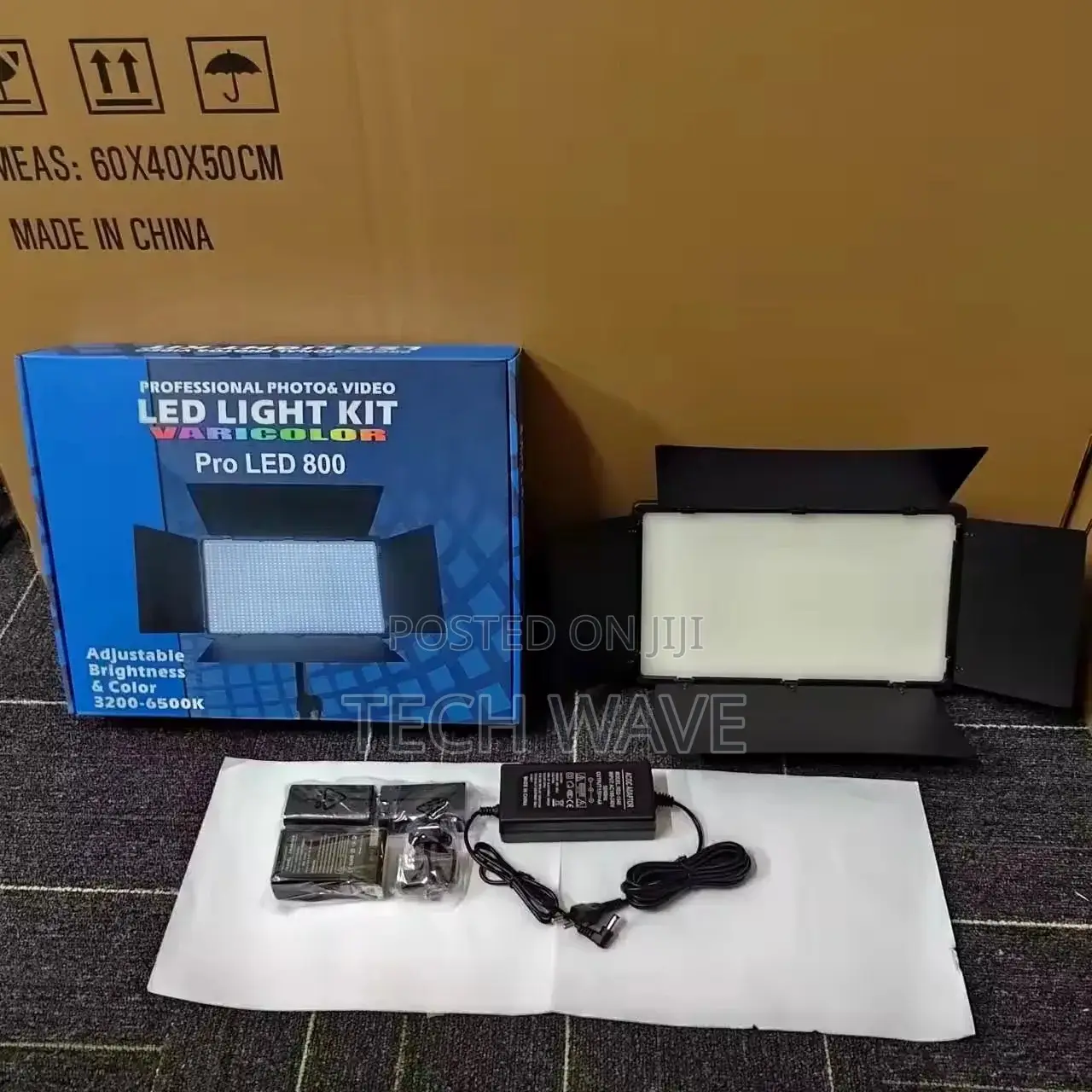 Pro Led 800 With Batteries, Adapter, Stand in Circle - Stage Lighting ...