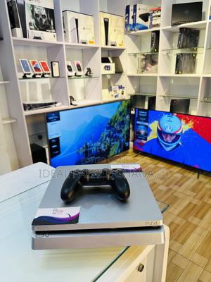 Ps4 Slim Limited Silver Edition With Games ( Fc25 ) in Lapaz - Video ...