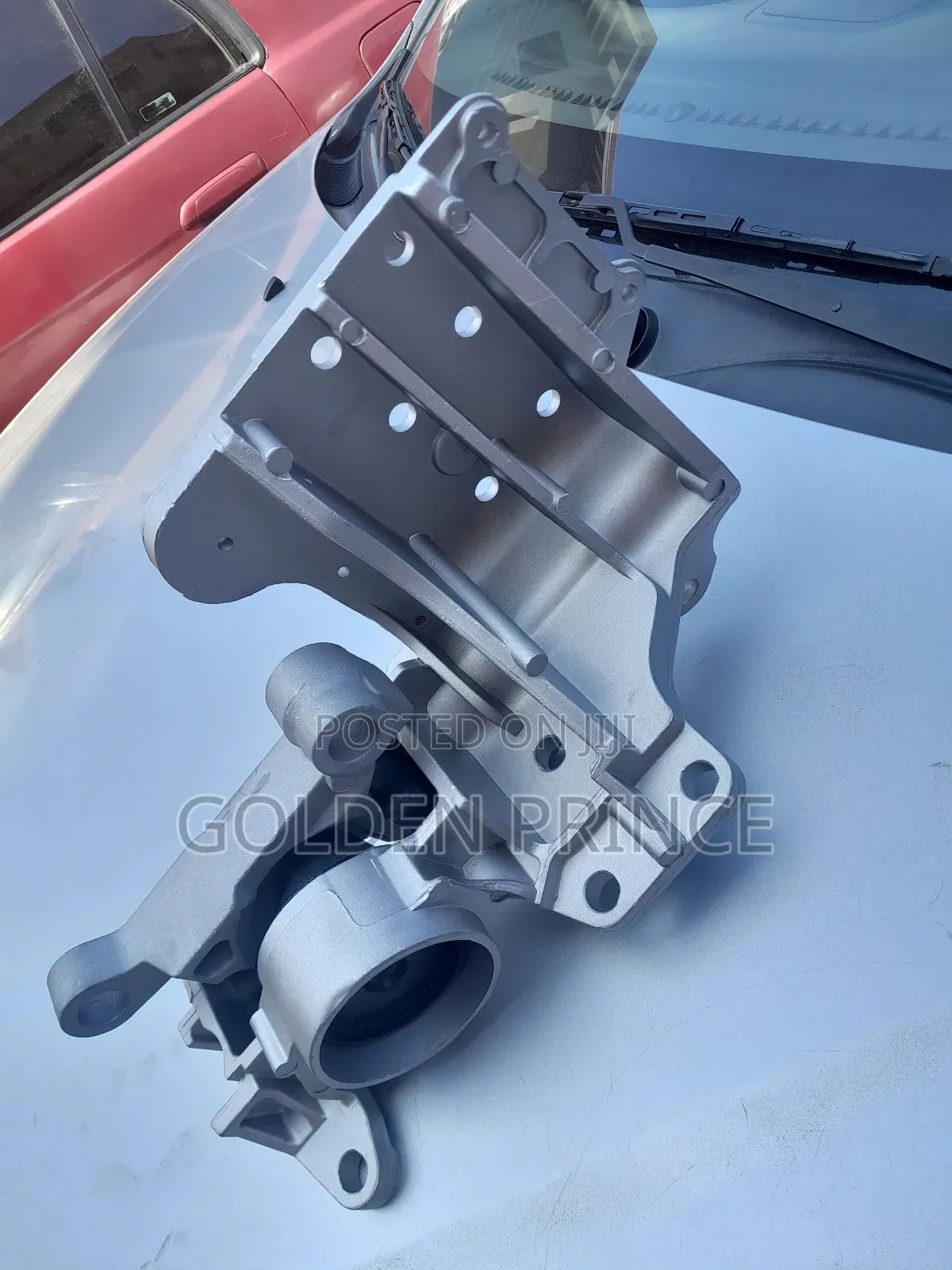 Nissan Qashqai/Sentra Engine Seat (1pc) in Abossey Okai - Vehicle Parts ...
