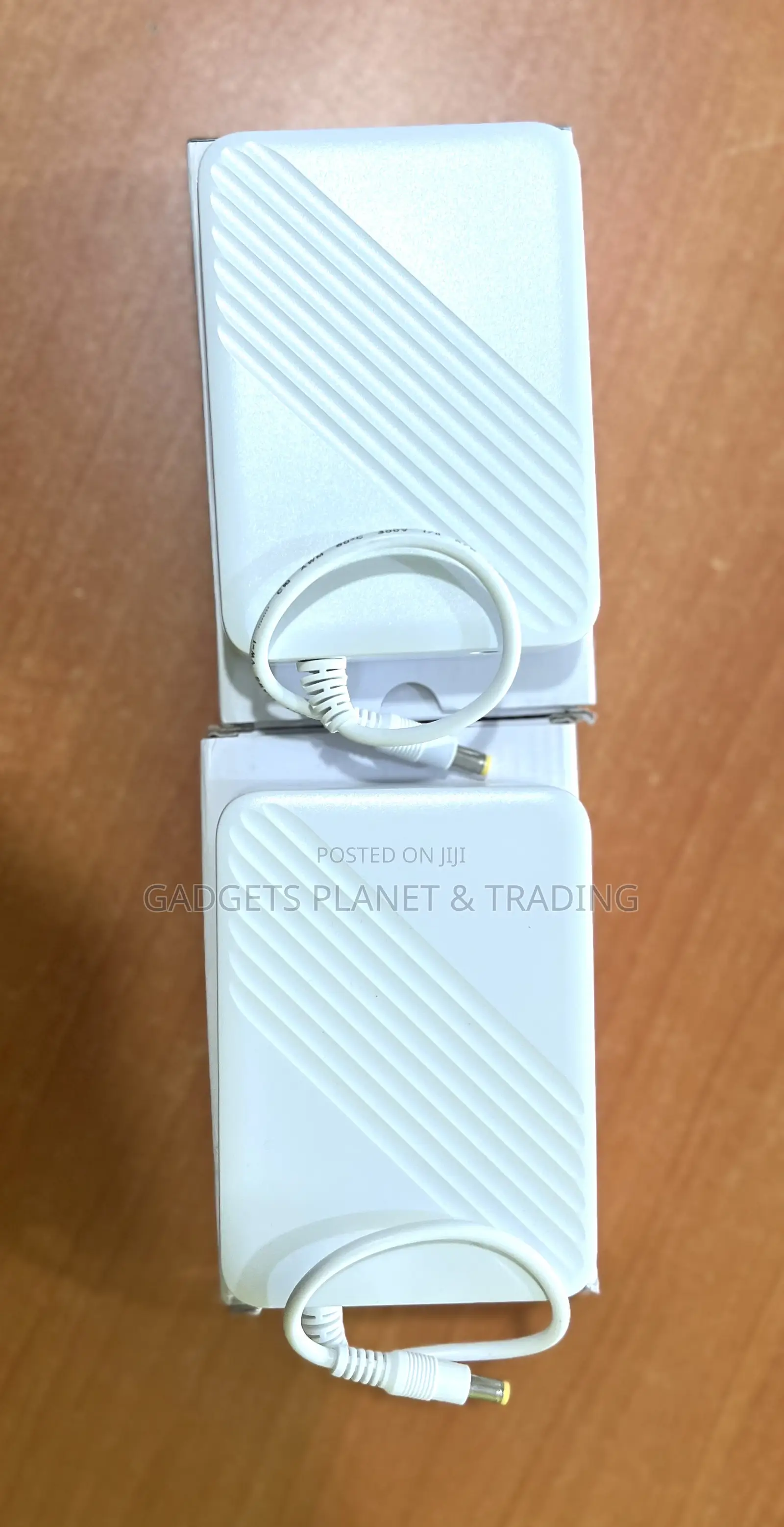 Uninterruptible Power Supply for Routers 12V 2A - ZLT UPS100 in ...