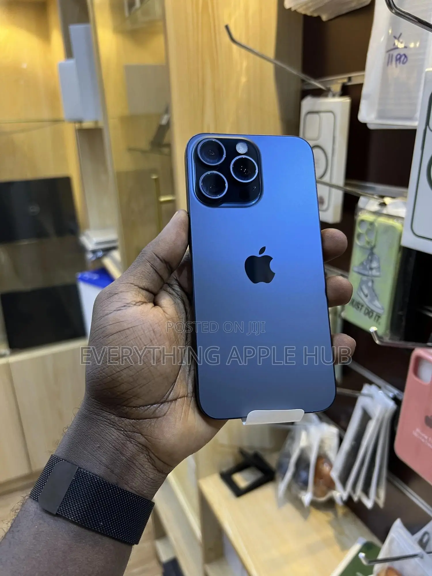 Apple iPhone 15 Pro Max 256 GB Blue in Kumasi Metropolitan - Mobile ...