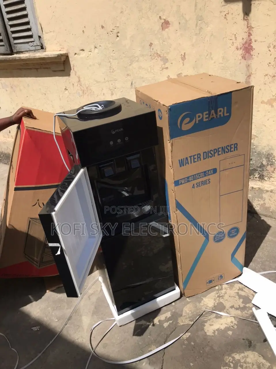 Well Labeled Pearl 3taps Water Dispenser With Fridge in Adabraka ...