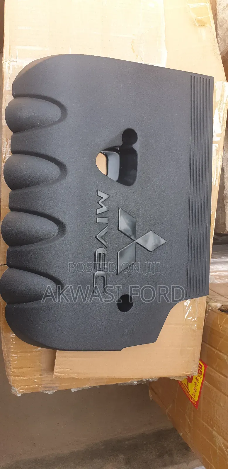 Mitsubishi Outlander Top Engine Cover in Abossey Okai - Vehicle Parts ...