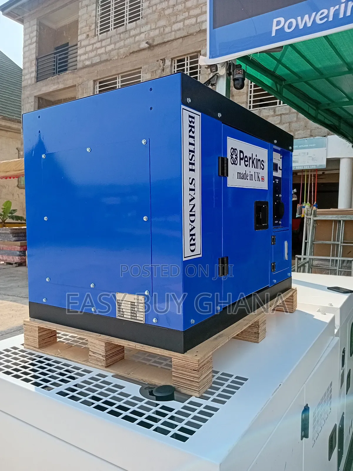 Side View Perkins Diesel Generator 18kva 30000watts in Pokuase ...