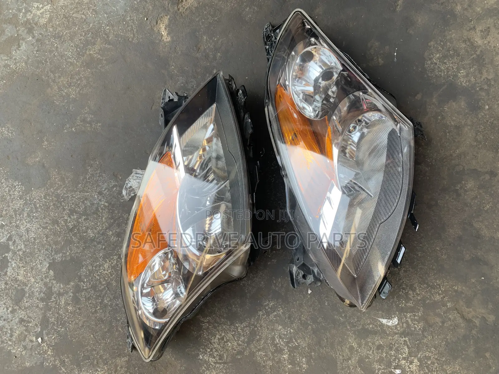 Nissan Altima 2008 -2010 Head Light in Abossey Okai - Vehicle Parts ...