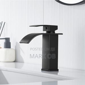 THEEIERCE Waterfall Bathroom Tap, Single Lever Mixer Tap, in Tema ...