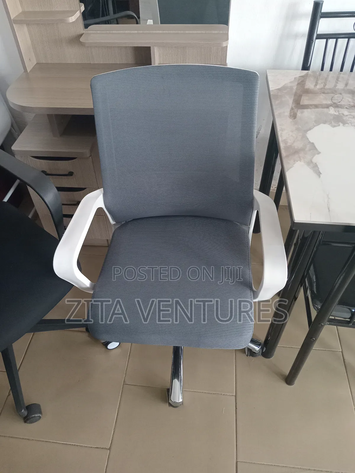 Cashier Boss Chair in Kaneshie - Furniture, Zita Ventures | Jiji.com.gh