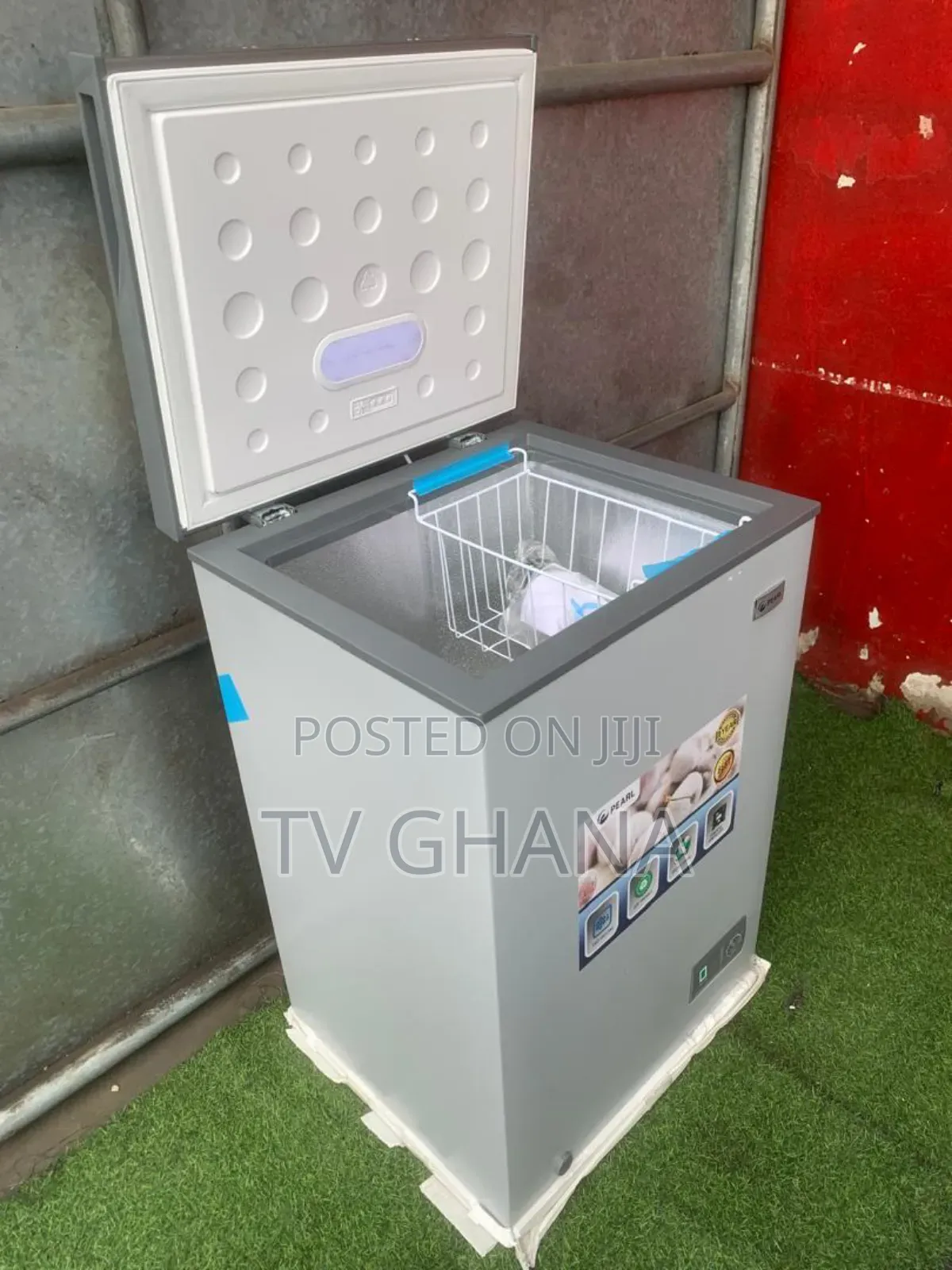 Super Quality 98L Pearl Chest Freezer/ Chest Freezer in Adenta ...