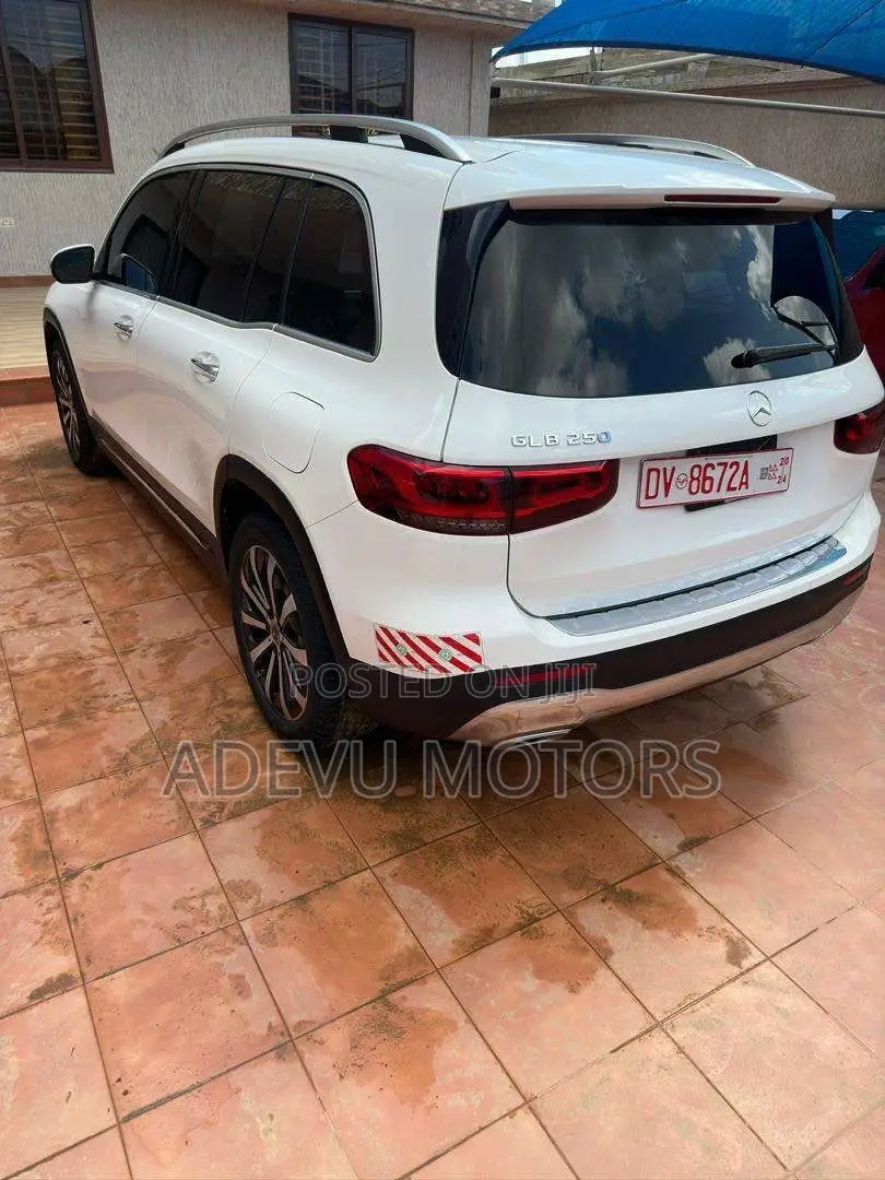 Mercedes-Benz GLB-Class 2021 White in Accra Metropolitan - Cars ...