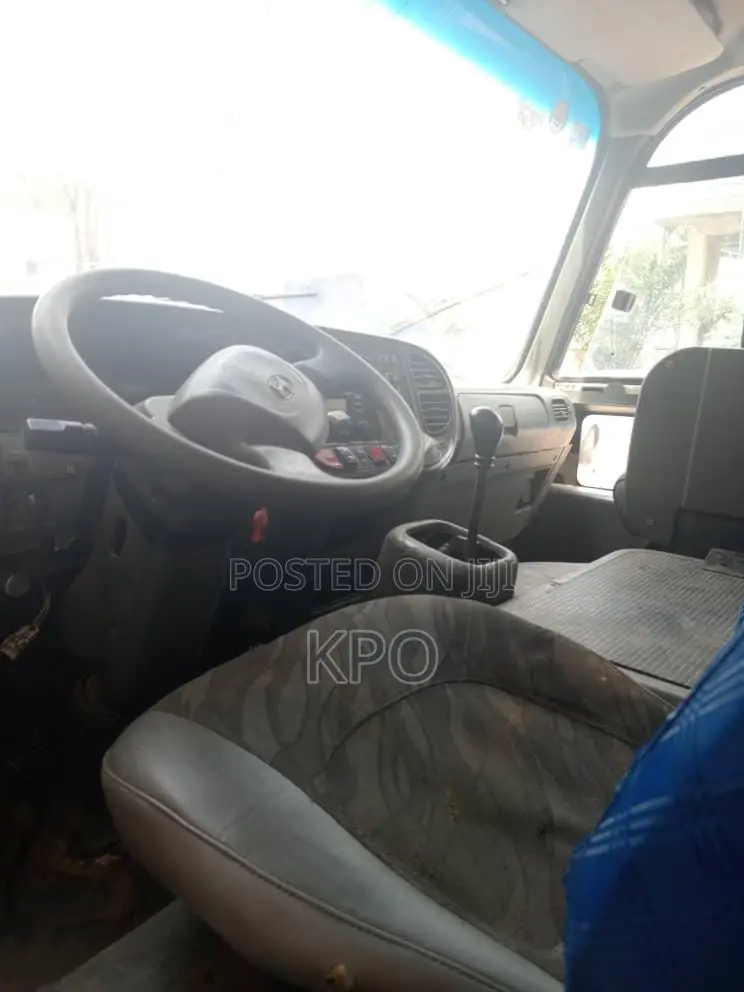 Hyundai County 2011 White in Accra Metropolitan - Buses & Microbuses ...