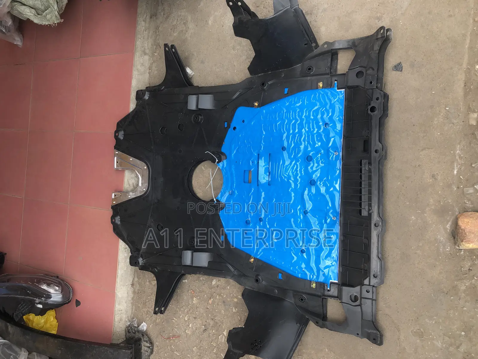 Honda Civic 2022 Engine Pan in Abossey Okai - Vehicle Parts ...