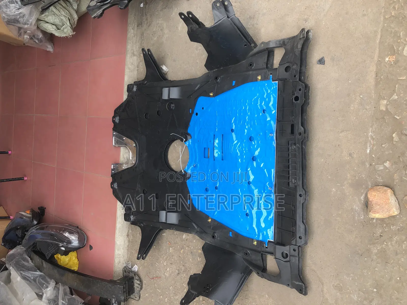 Honda Civic 2022 Engine Pan in Abossey Okai - Vehicle Parts ...