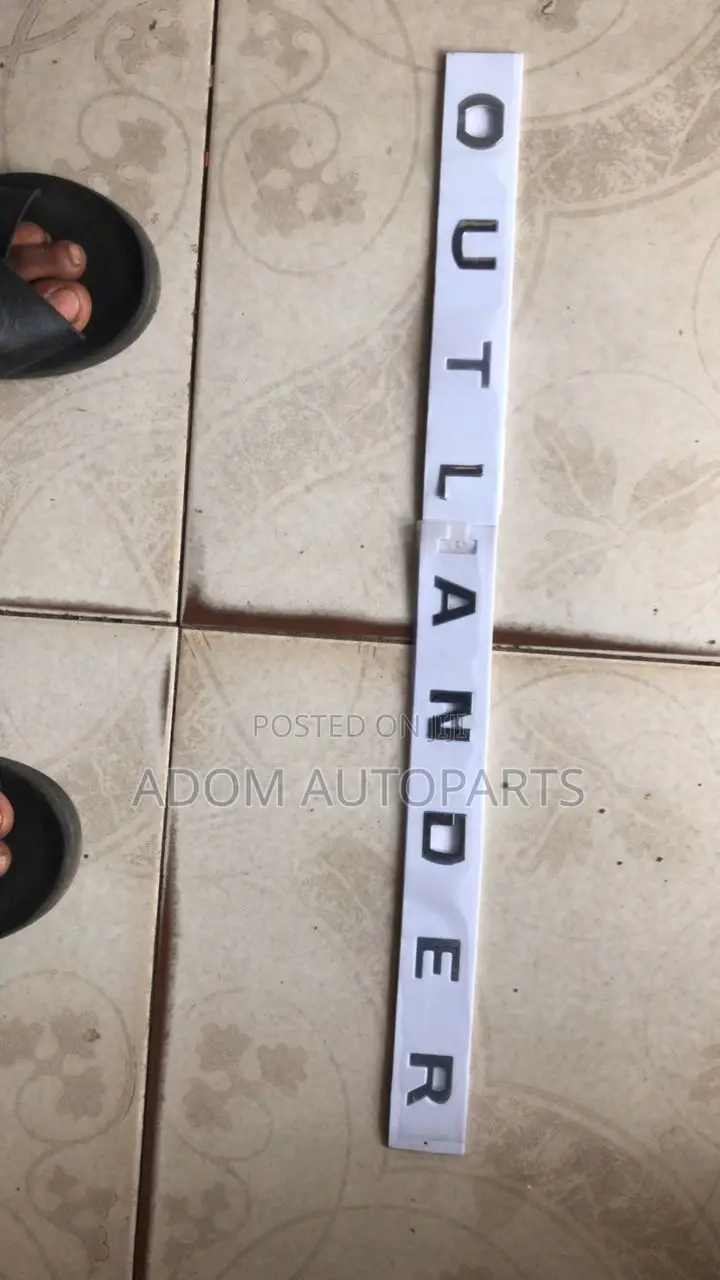 Mitsubishi Outlander Bonnet Writing Logo Emblem in Abossey Okai ...