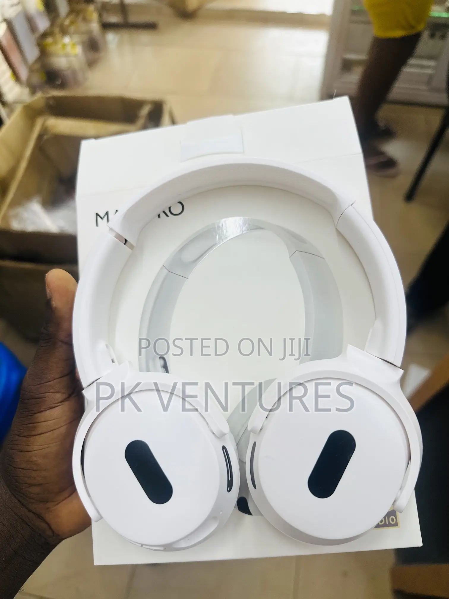 Pro Max Headset in Madina - Headphones, Pius Ametefe Kordah | Jiji.com.gh