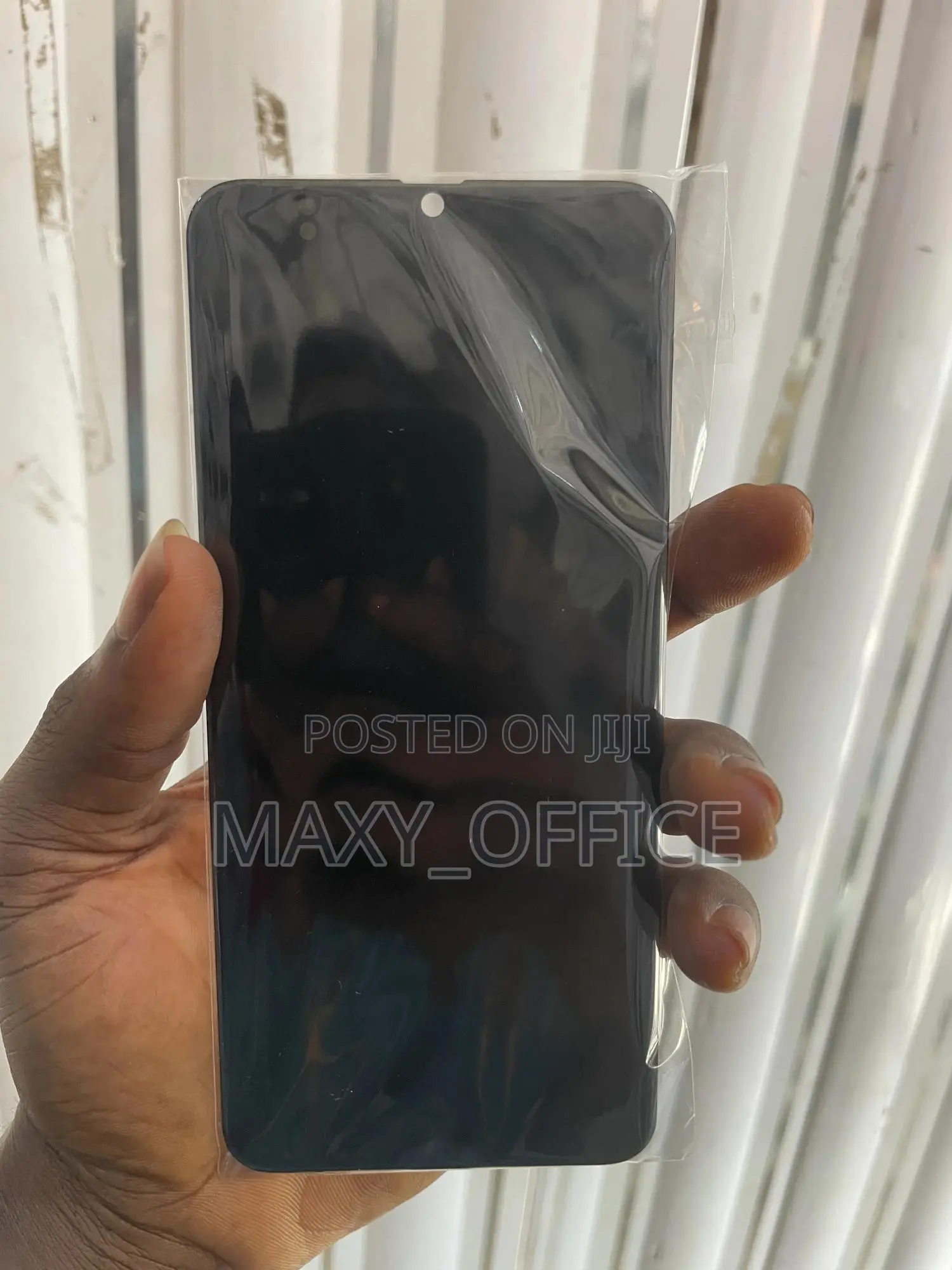 Galaxy M31 Oled Screen in Circle - Accessories for Phones & Tablets ...