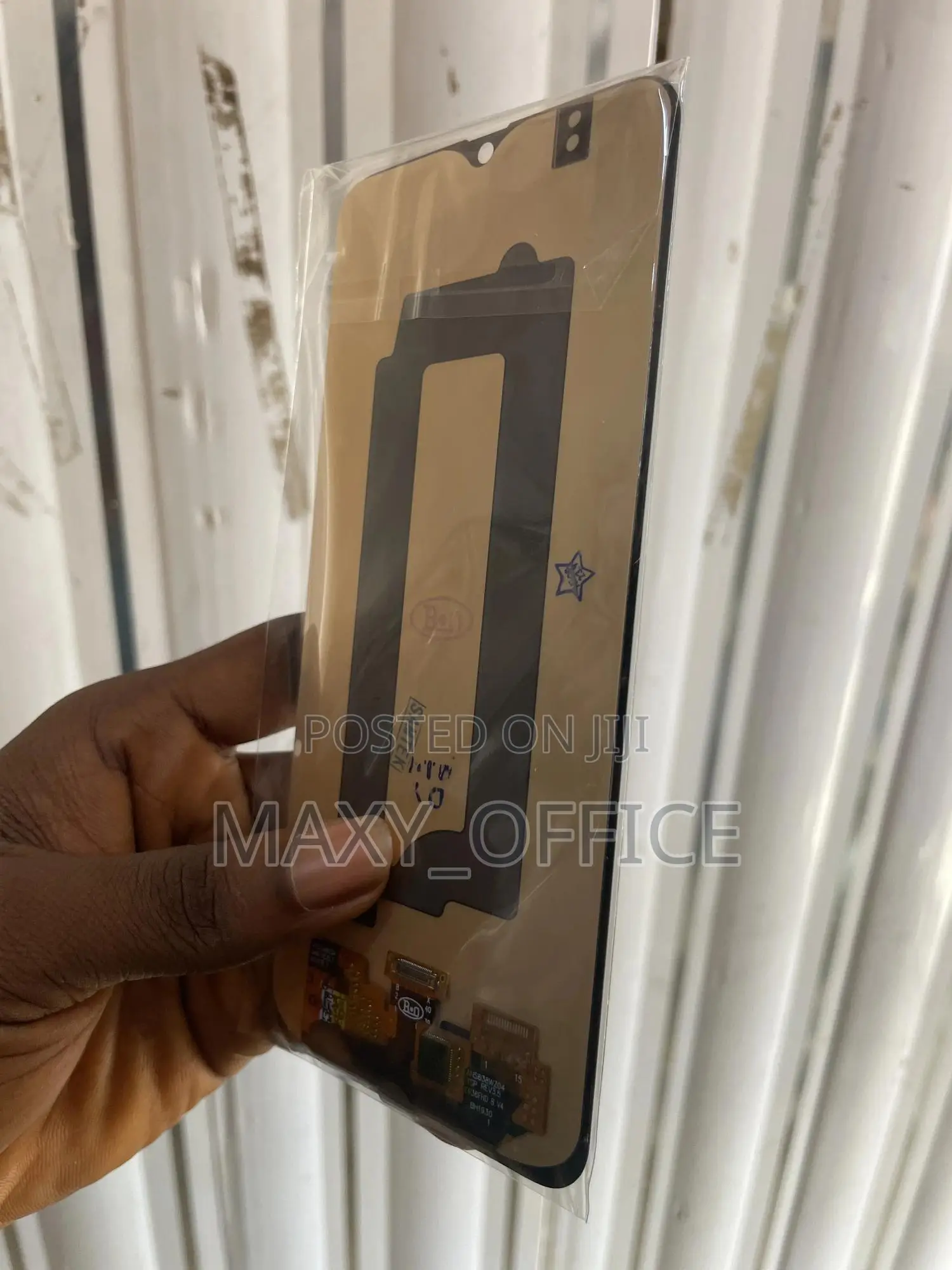 Galaxy M31 Oled Screen in Circle - Accessories for Phones & Tablets ...