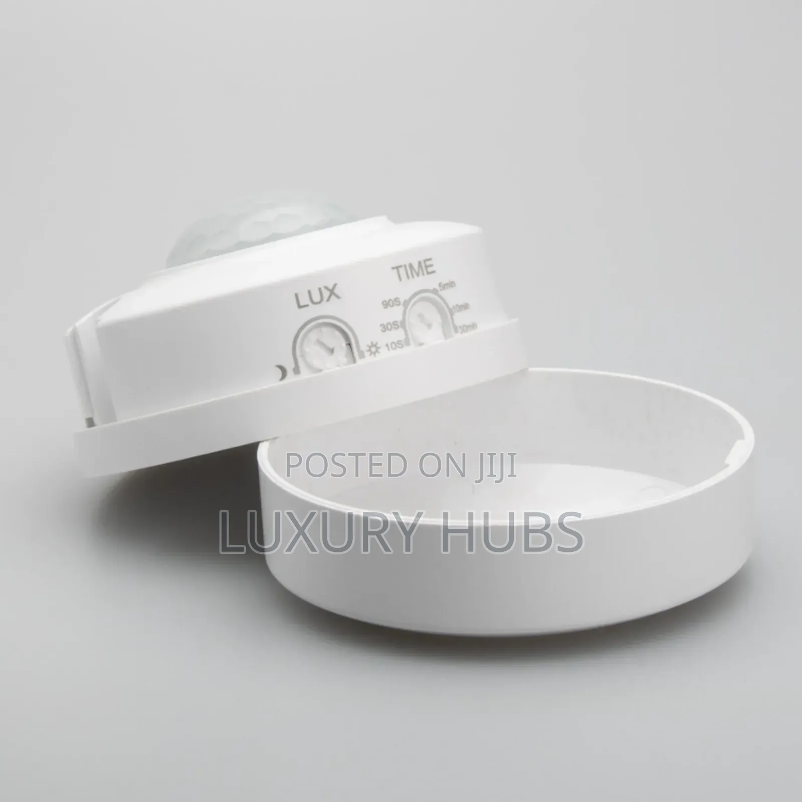 Ceiling Mounted Motion Sensor Switch in Dome - Lighting, Luxury Hubs ...