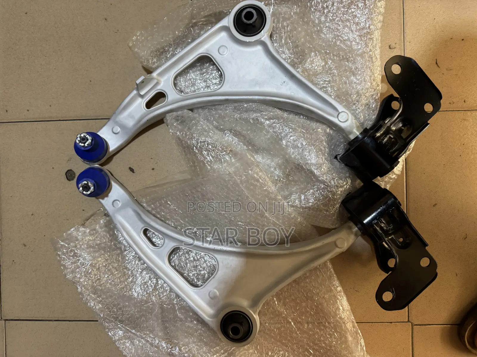 Honda Pilot :2017 to 2025 Low Arm in Abossey Okai - Vehicle Parts ...
