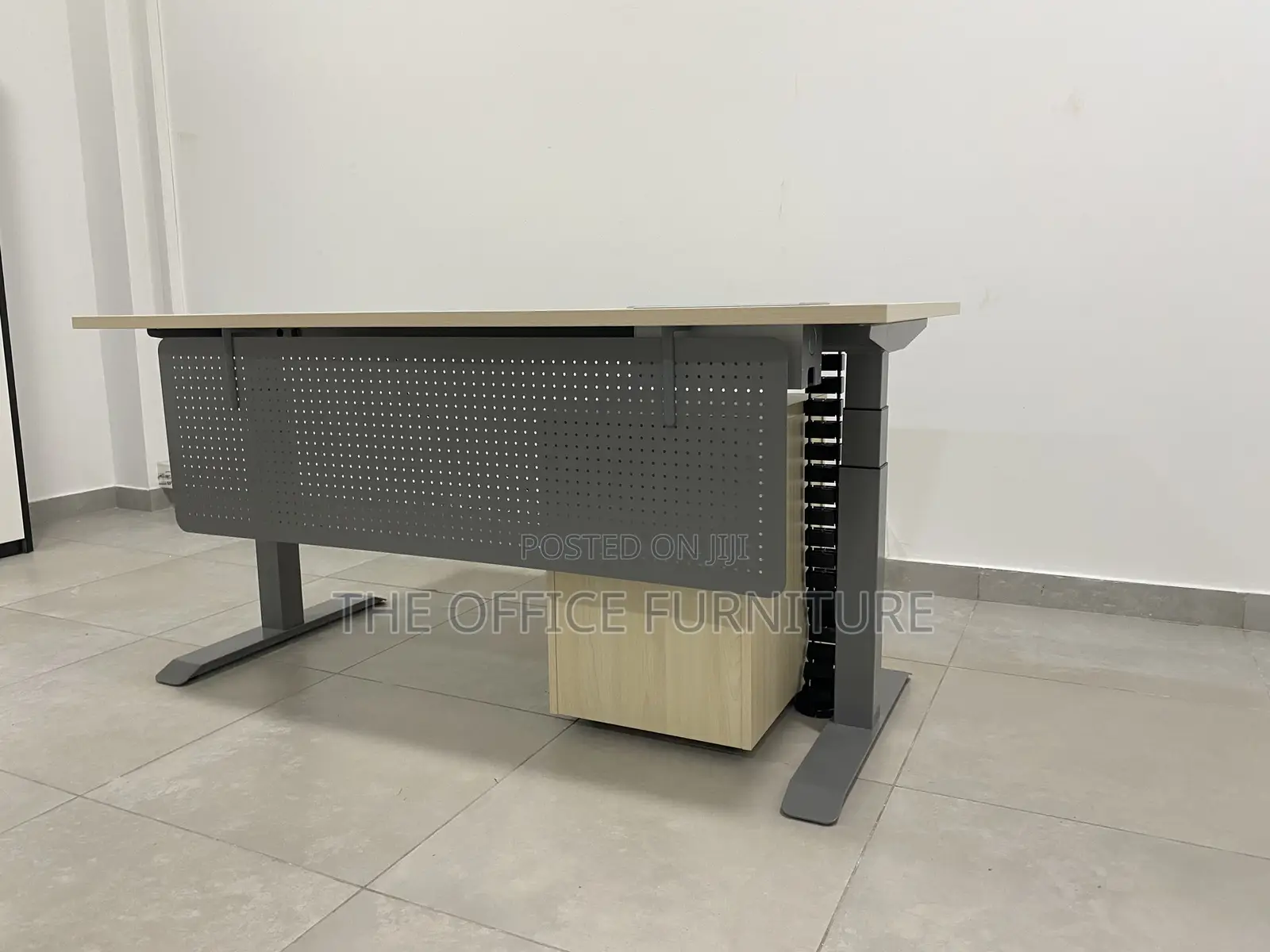 Adjustable 1.6m Office Desk in Accra Metropolitan - Furniture, The ...