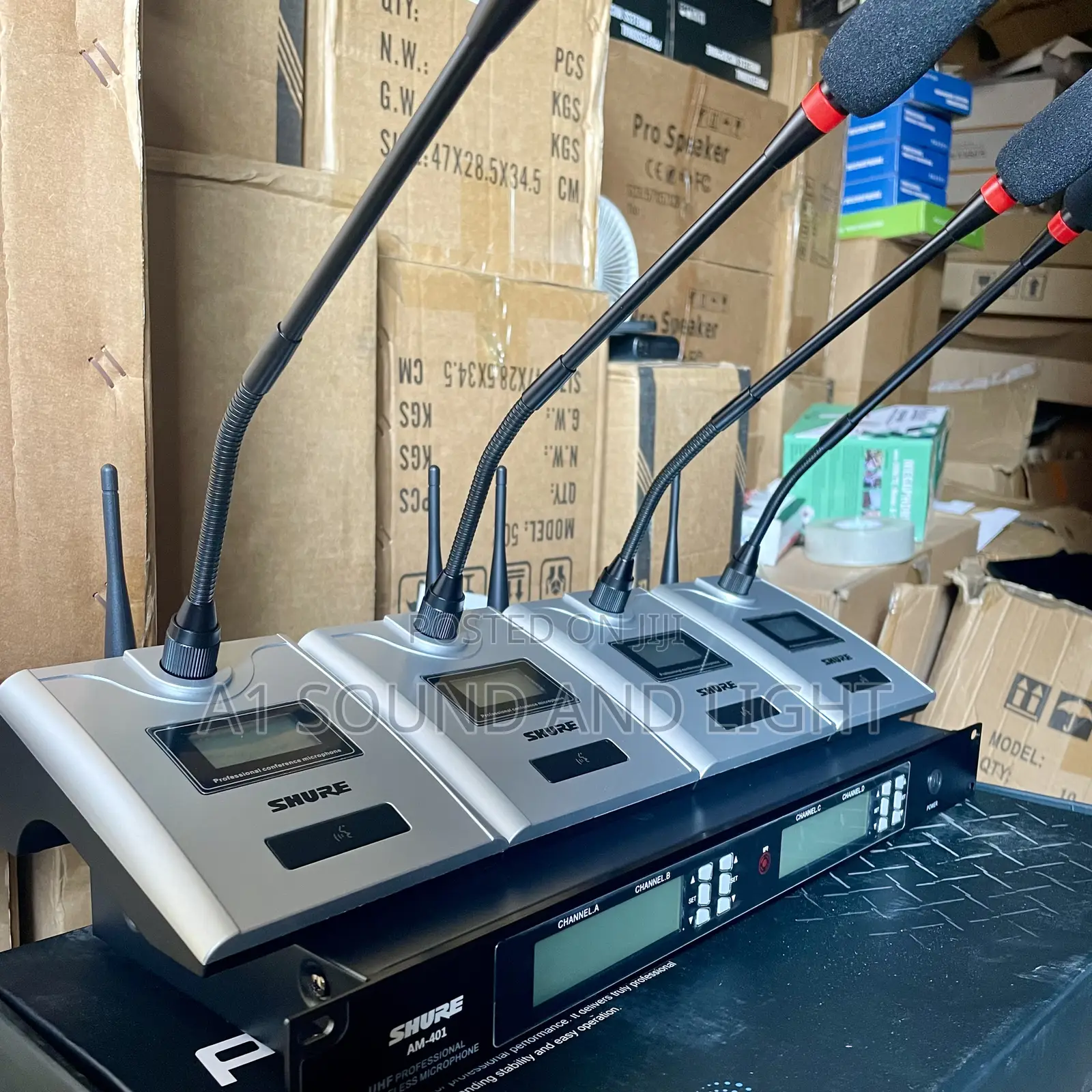 Shure 4-in-1 Wireless Conference Microphone Set in Accra Metropolitan ...